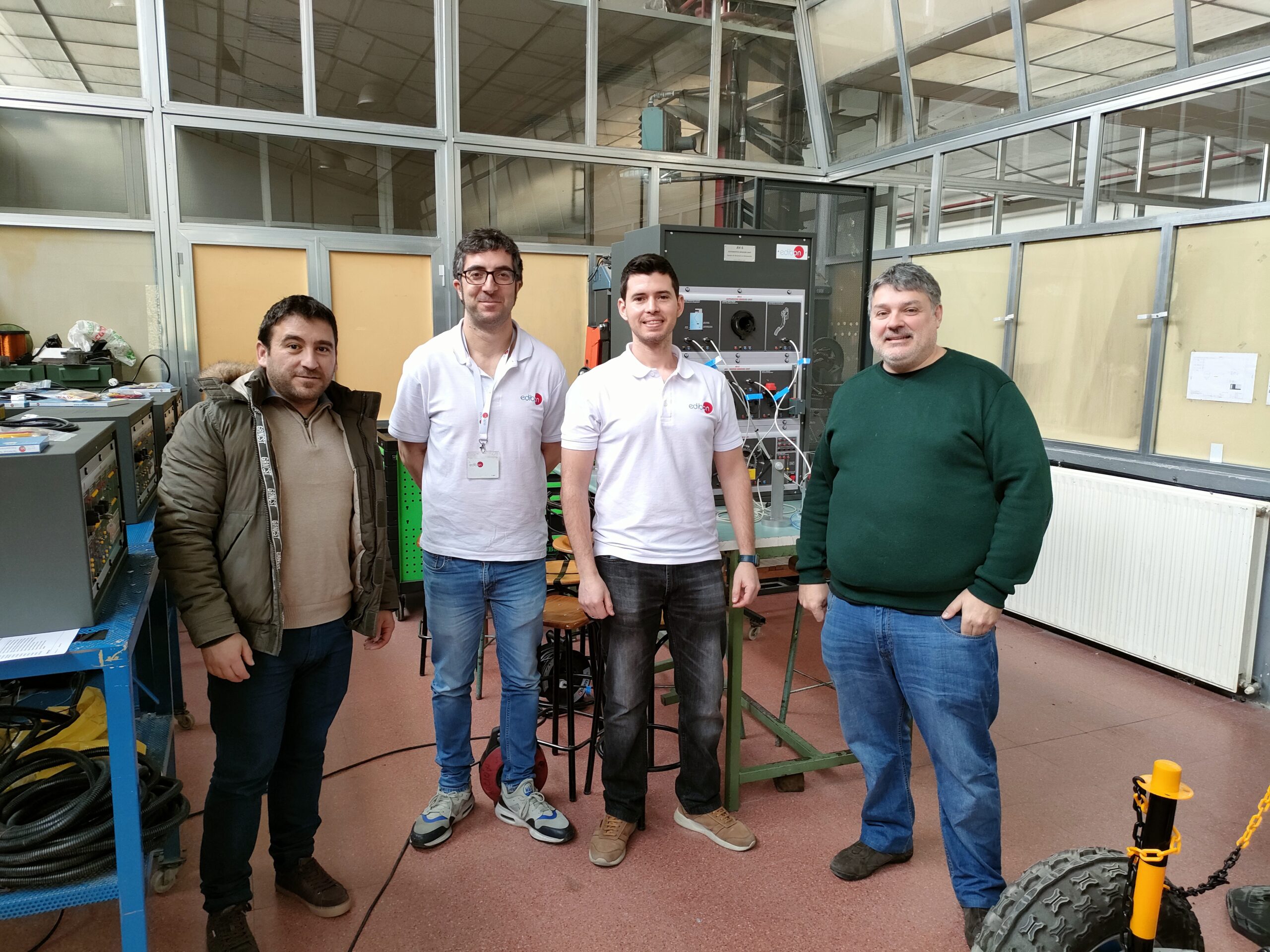 Setting up at the University of Trinidad and Tobago - Blog EDIBON